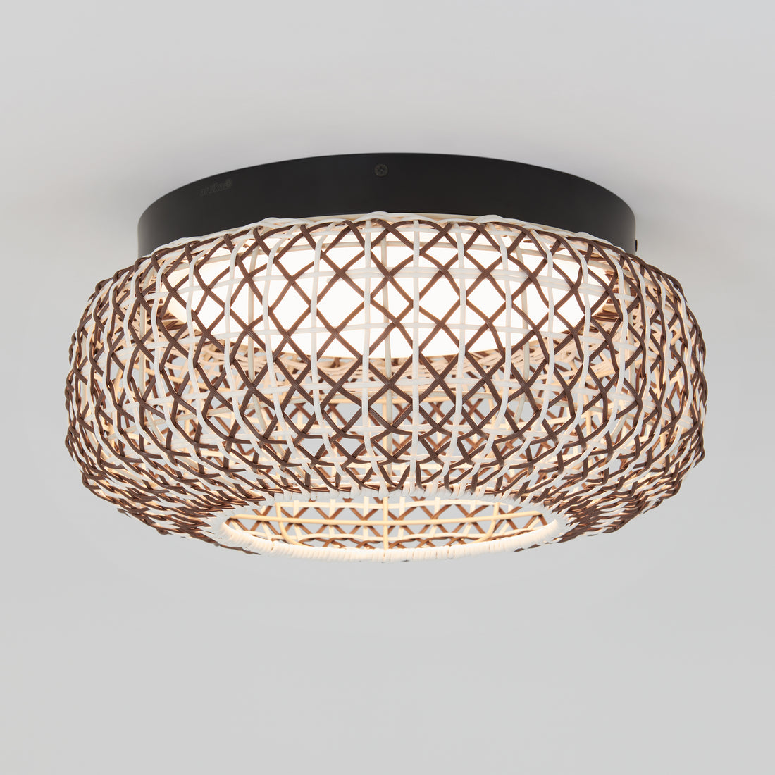 Benson 15 in. LED flush mount light 5 CCT black and rattan | Artika Canada