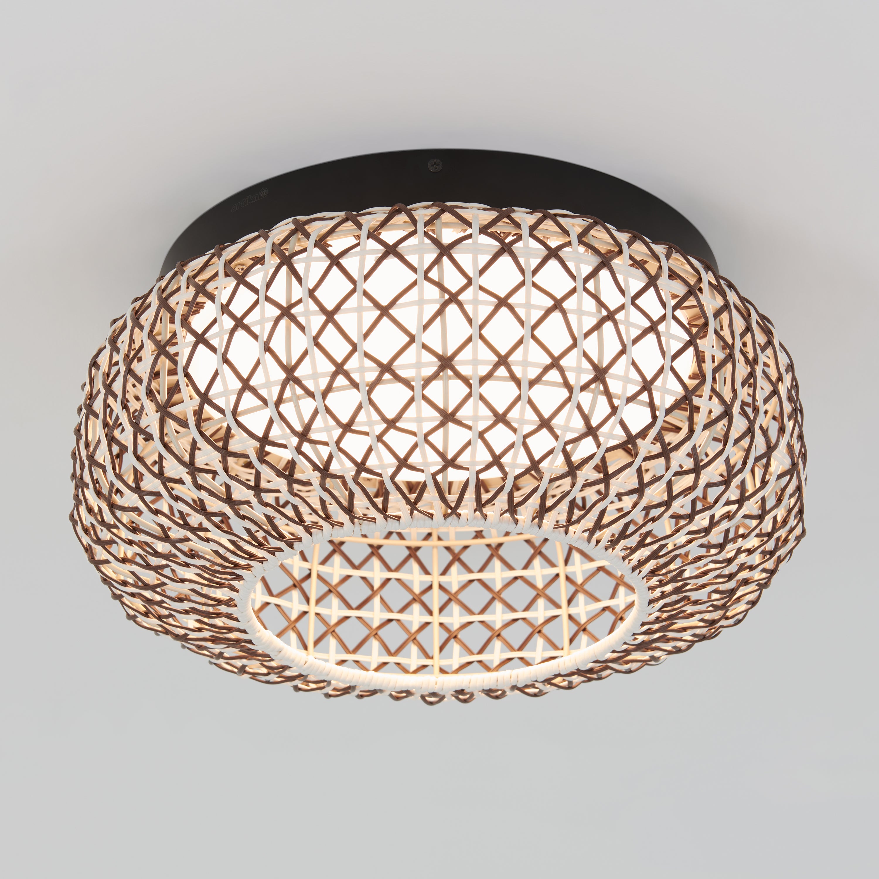 Benson 15 in. LED flush mount light 5 CCT black and rattan | Artika