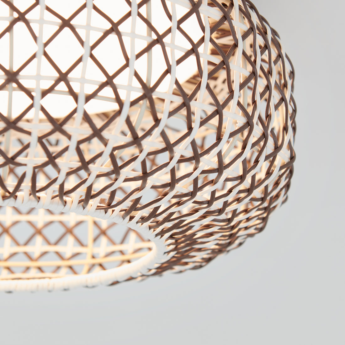 Benson 15 in. LED flush mount light 5 CCT black and rattan | Artika Canada