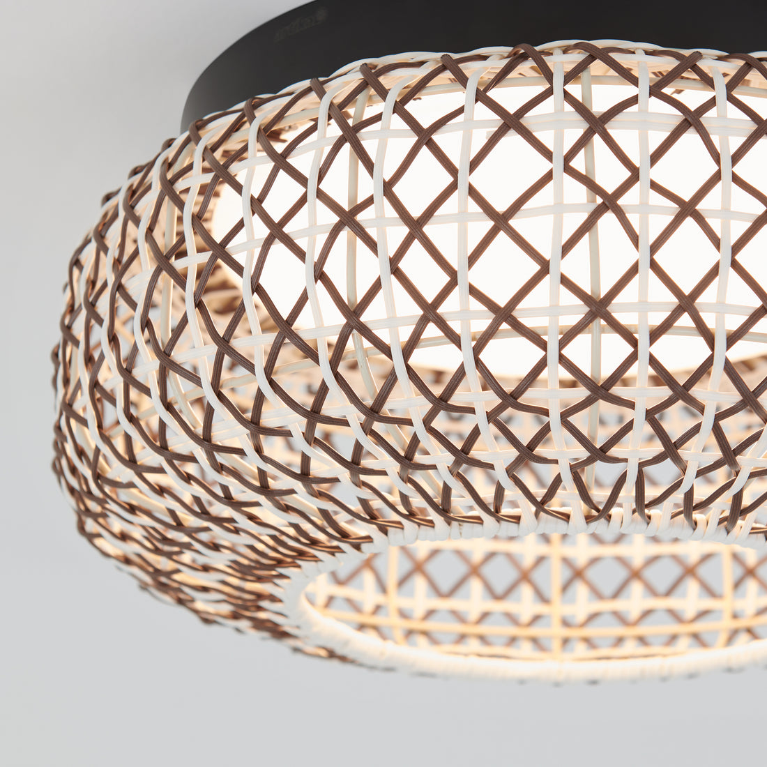 Benson 15 in. LED flush mount light 5 CCT black and rattan | Artika Canada