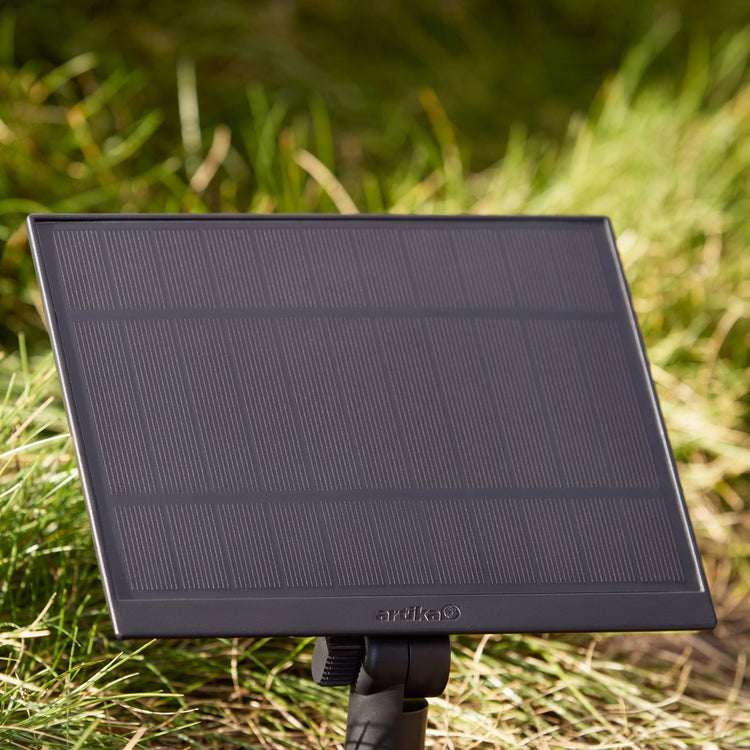 Eclipse Solar String Light with Remote in Matte Black | Artika Canada